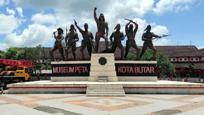 8 Tempat Wisata Sejarah di Blitar, Jawa Timur – Belvania Trans