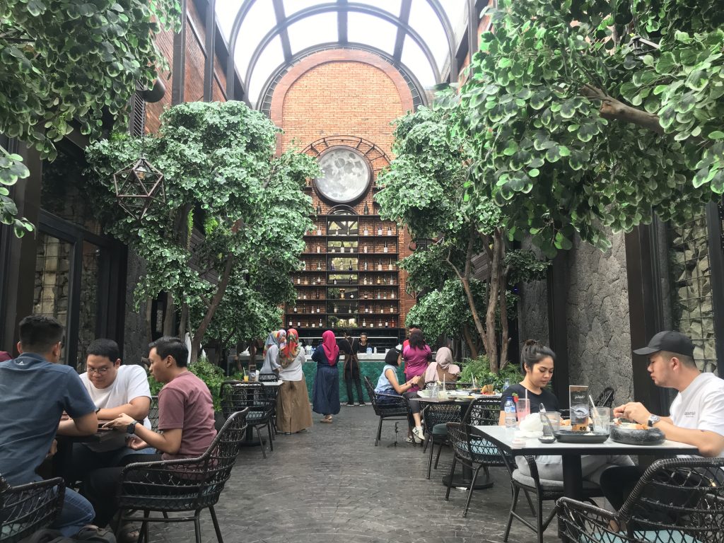 12 Tempat Makan di Bogor yang Instagramable! – Belvania Trans